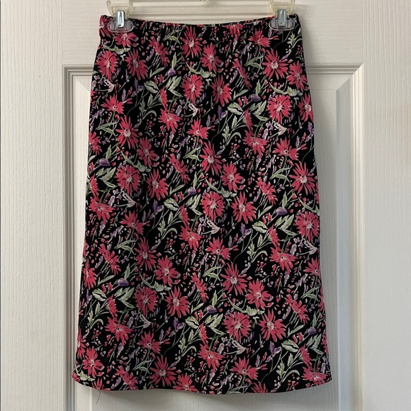 Hillard & Hanson | Skirts | Hillard Hanson Black And Pink Floral Skirt ...